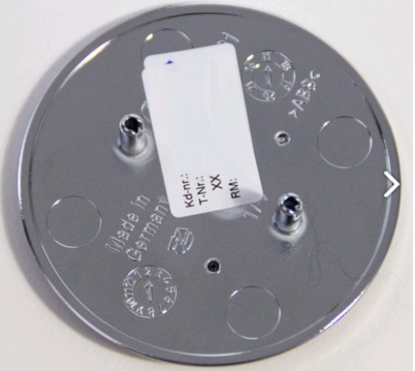 Mercedes original panseremblem i chrome og sort | Autoroyal.no